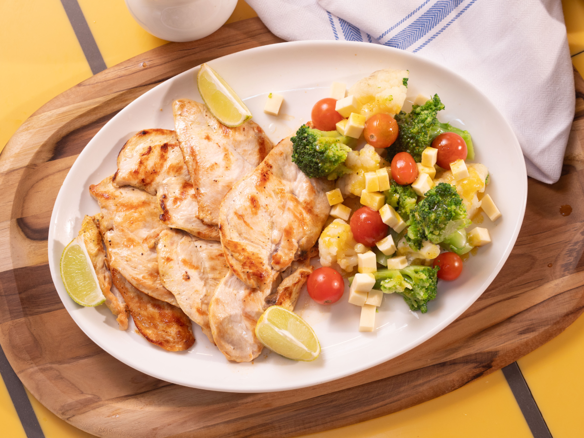 Filete de Pollo con vegetales – Sofia Al Paso